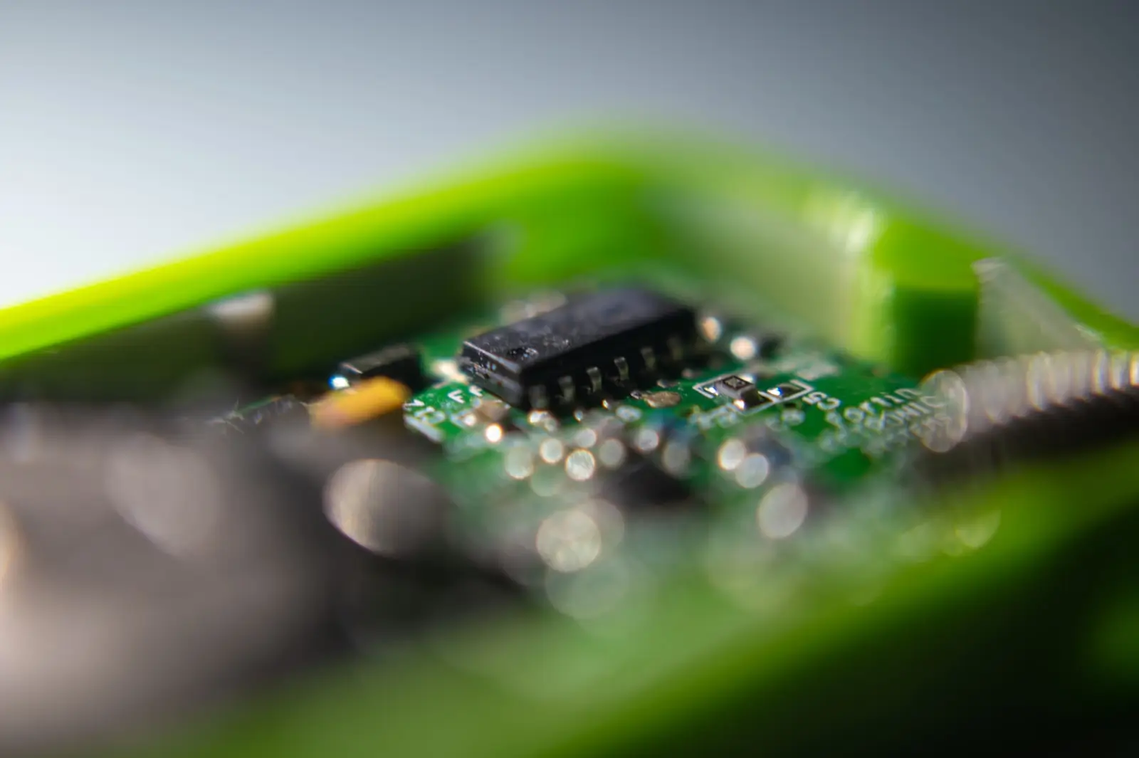 Screen Printing in PCB Production - Hi5Electronics